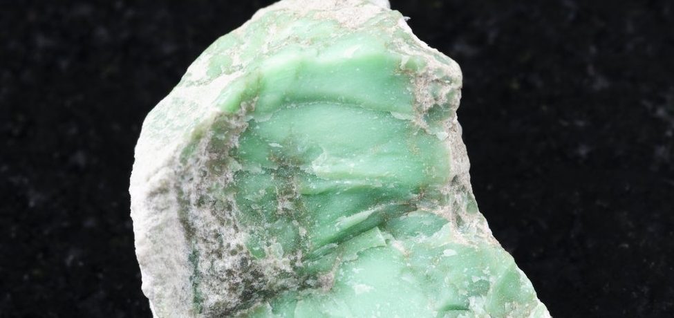 Variscita, la piedra ideal para equilibrar los chakras - WeMystic