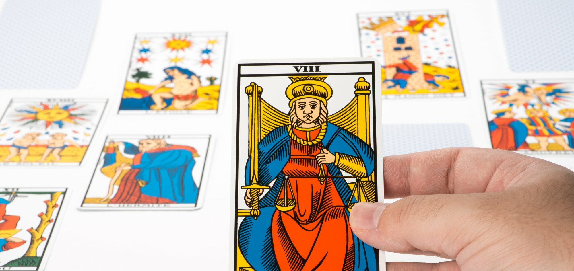 Conoce el Arcano de Mayo 2021: La Justicia, Arcano VIII - WeMystic