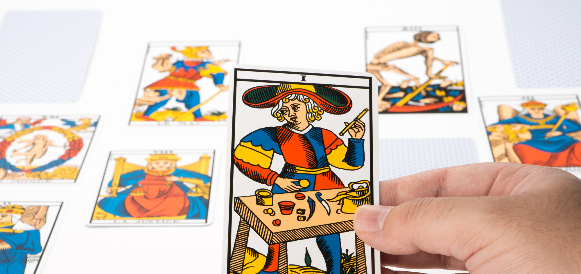 Conoce el Arcano de Julio 2021: El Mago, Arcano I - WeMystic