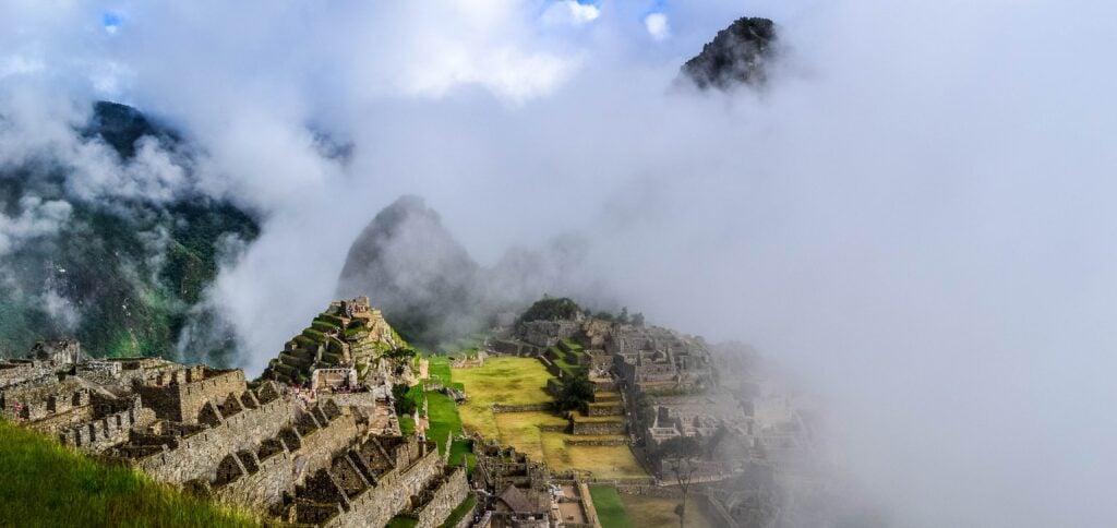 Discovering the Aztec Zodiac Signs: what is yours? - WeMystic