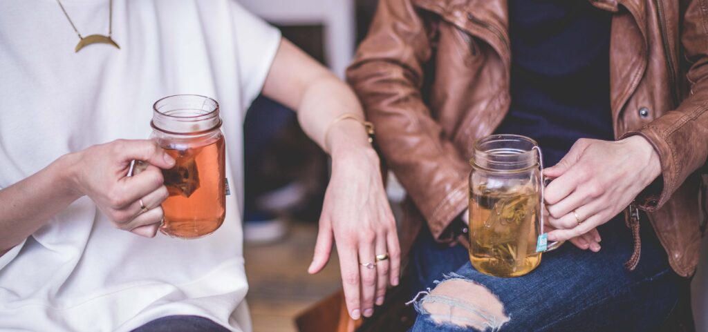 6 signs that you are a victim of envy - WeMystic