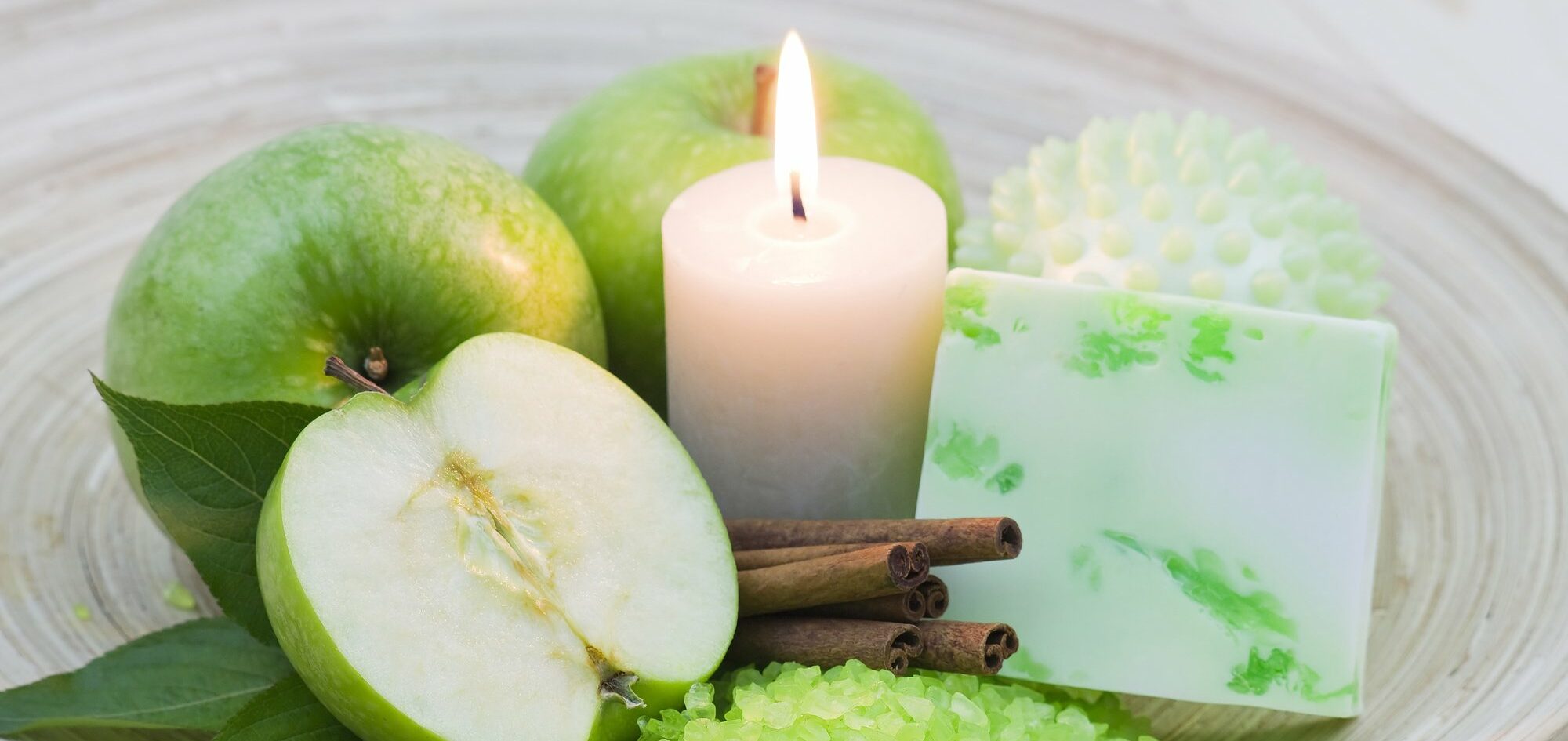 Apple bath for love: prepare it and attract that special person - WeMystic