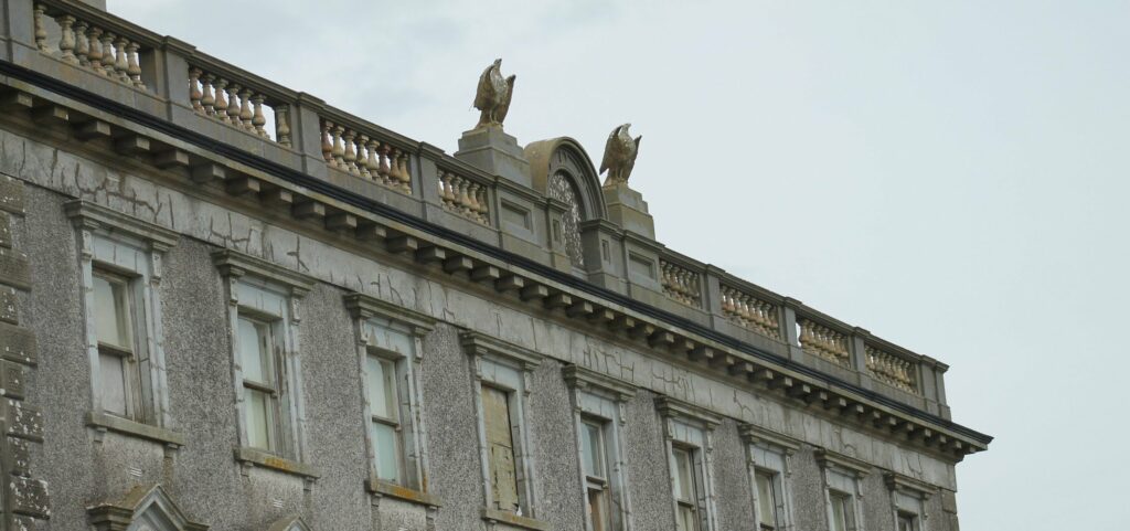 Loftus Hall: la mansión irlandesa hechizada por el diablo